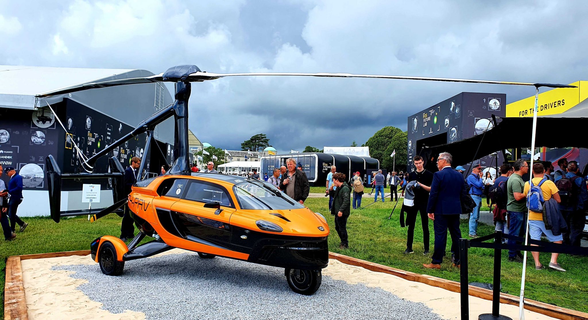 Flying, morphing and sun-powered — really futuristic cars are coming ...